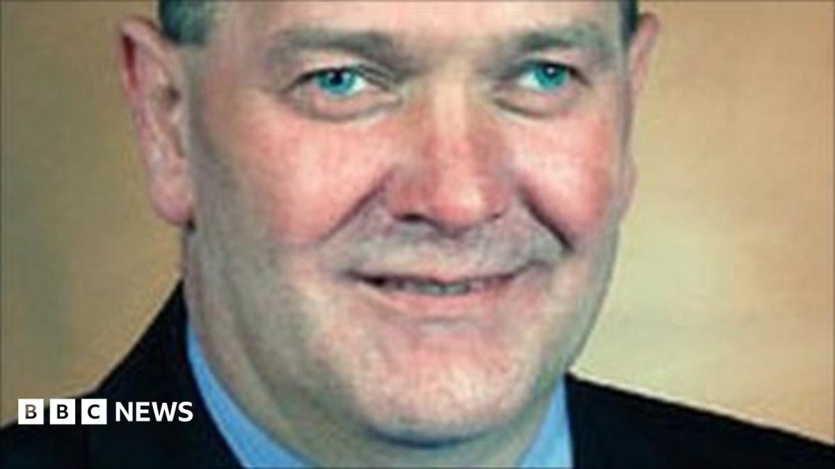 Midlothian Council leader Milligan charge dropped - BBC News