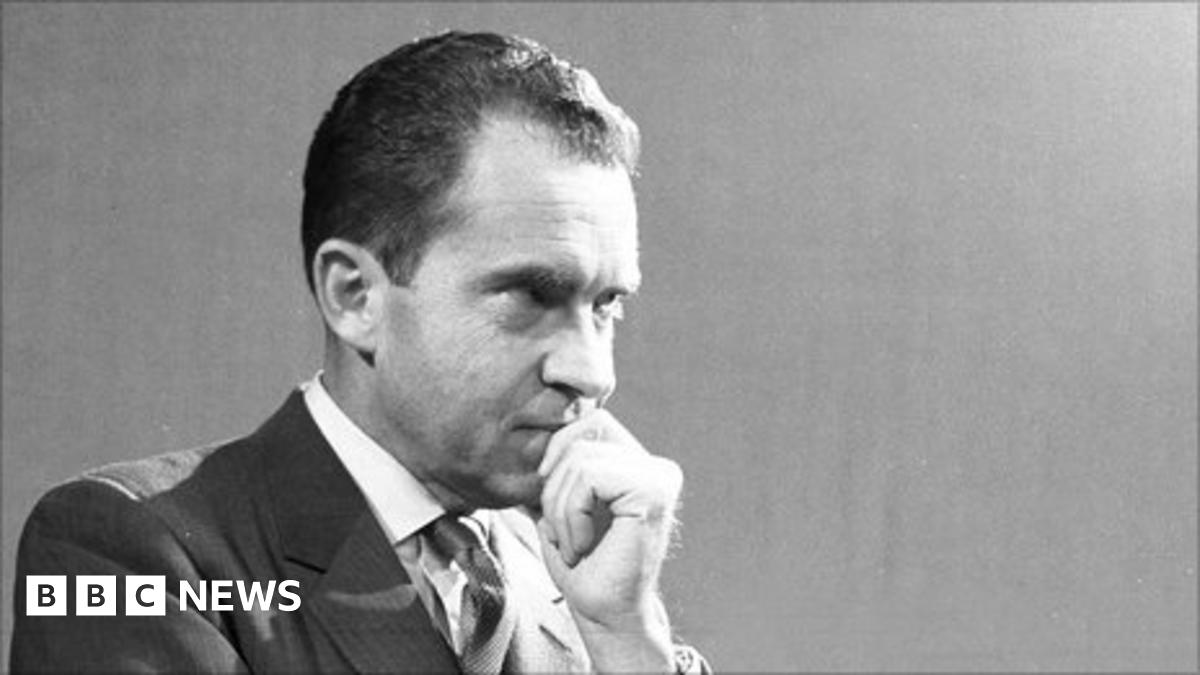 Richard Nixon Watergate testimony ordered released - BBC News