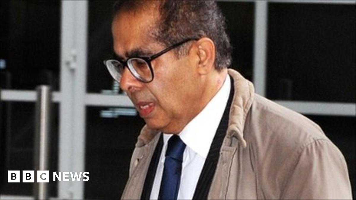 Dr Freddy Patel: G20 pathologist suspension extended - BBC News