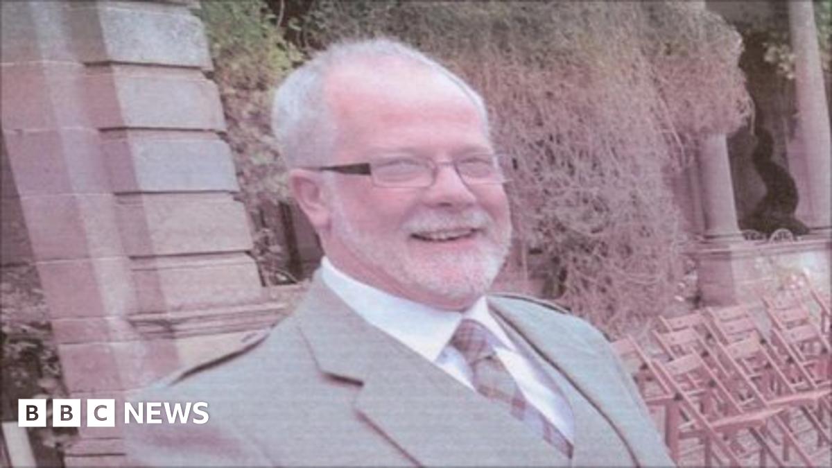Police find car of missing man Richard Lyon - BBC News