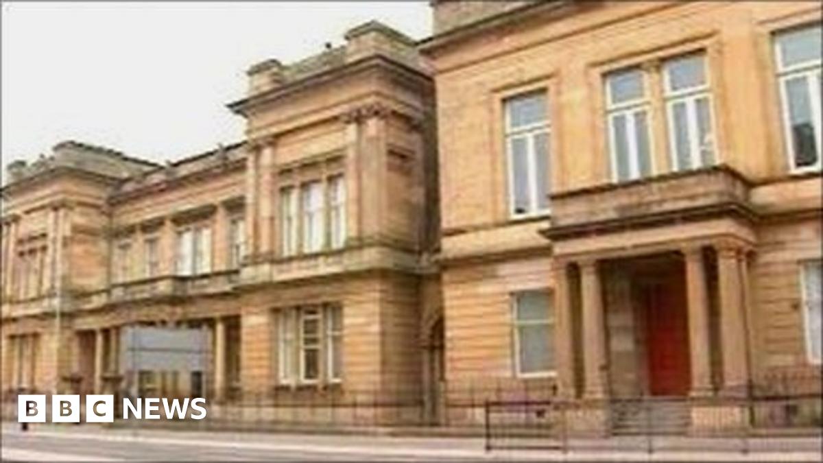 William Cameron accused of murdering father in Paisley - BBC News