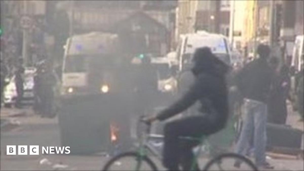 England riots: Reaction to another night of disorder - BBC News