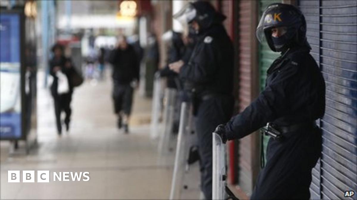 England riots: Latest global reaction - BBC News