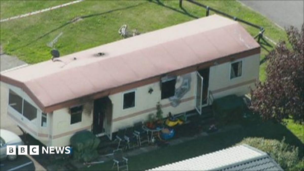Two dead in St Leonards holiday park caravan fire - BBC News