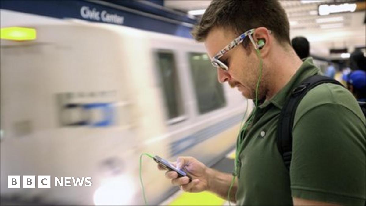 BART mobile shutdown provokes Anonymous hackers - BBC News