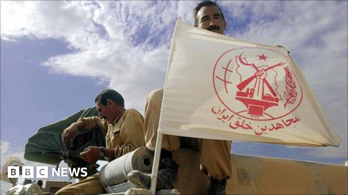 Deadly violence hits Iran exiles' Camp Ashraf in Iraq - BBC News