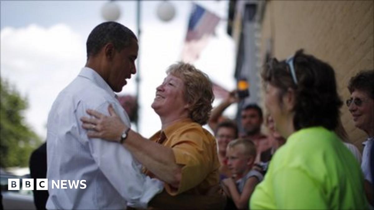 Barack Obama launches campaign-style Midwest tour - BBC News