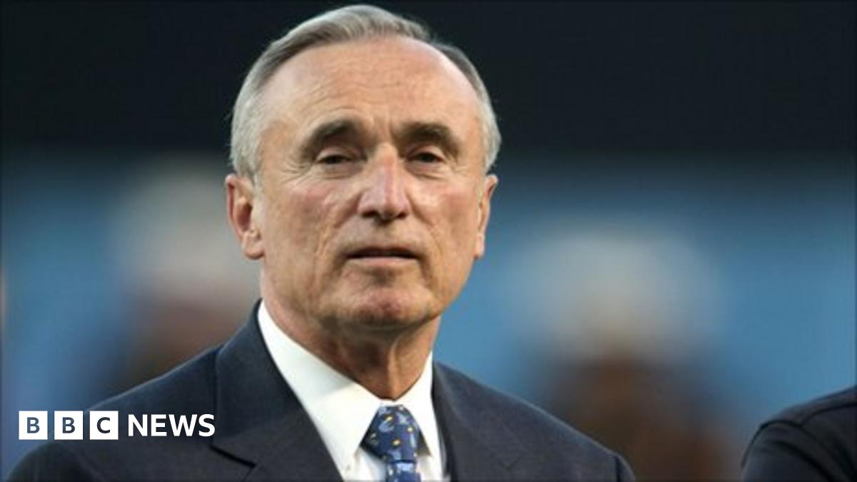 Bill Bratton: How 'Supercop' cleaned up US cities - BBC News