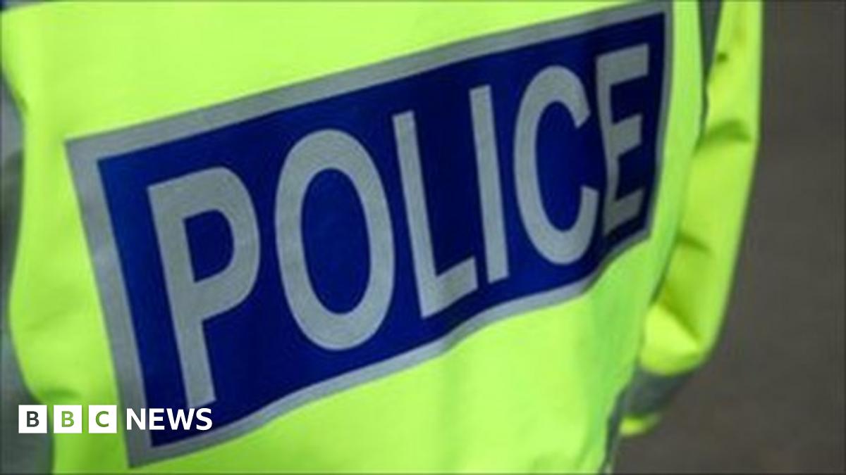 New police bike team based in Carterton - BBC News