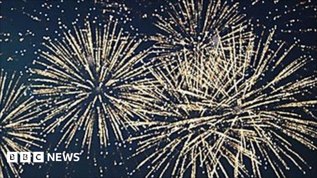 MLE Pyrotechnics wins British Firework Championship - BBC News