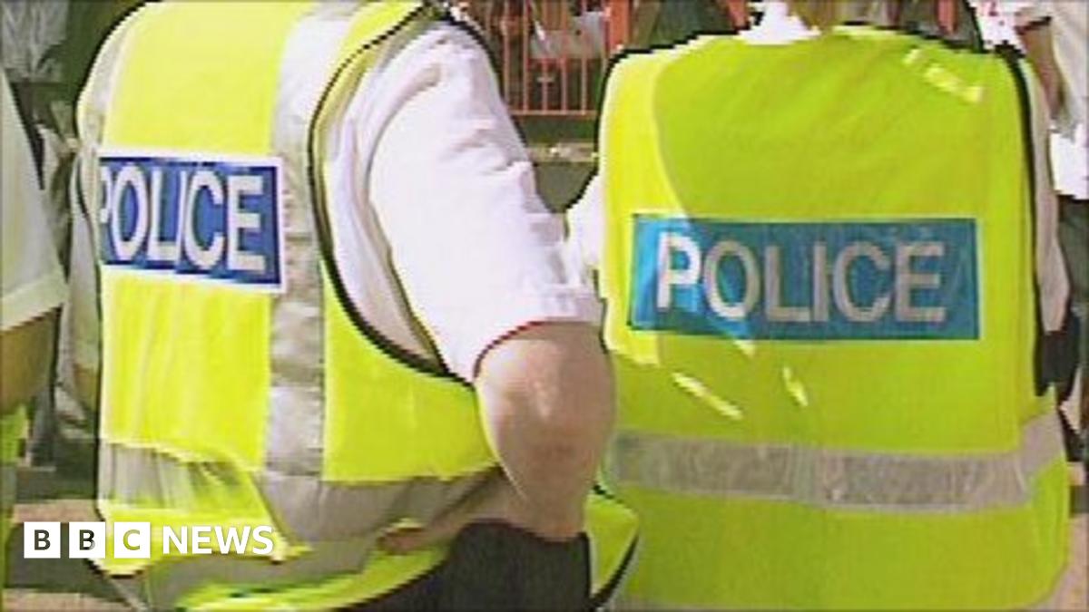 David Benbow's heroin sentence increased to four years - BBC News