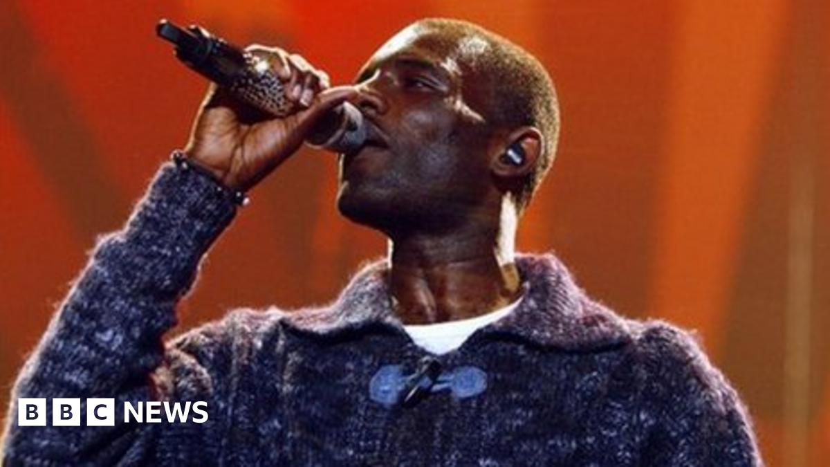 Wretch 32's Don't Go on course to top singles chart - BBC News