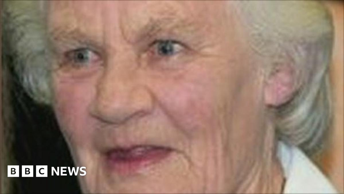 Pensioners arrested over Judith Richardson murder - BBC News