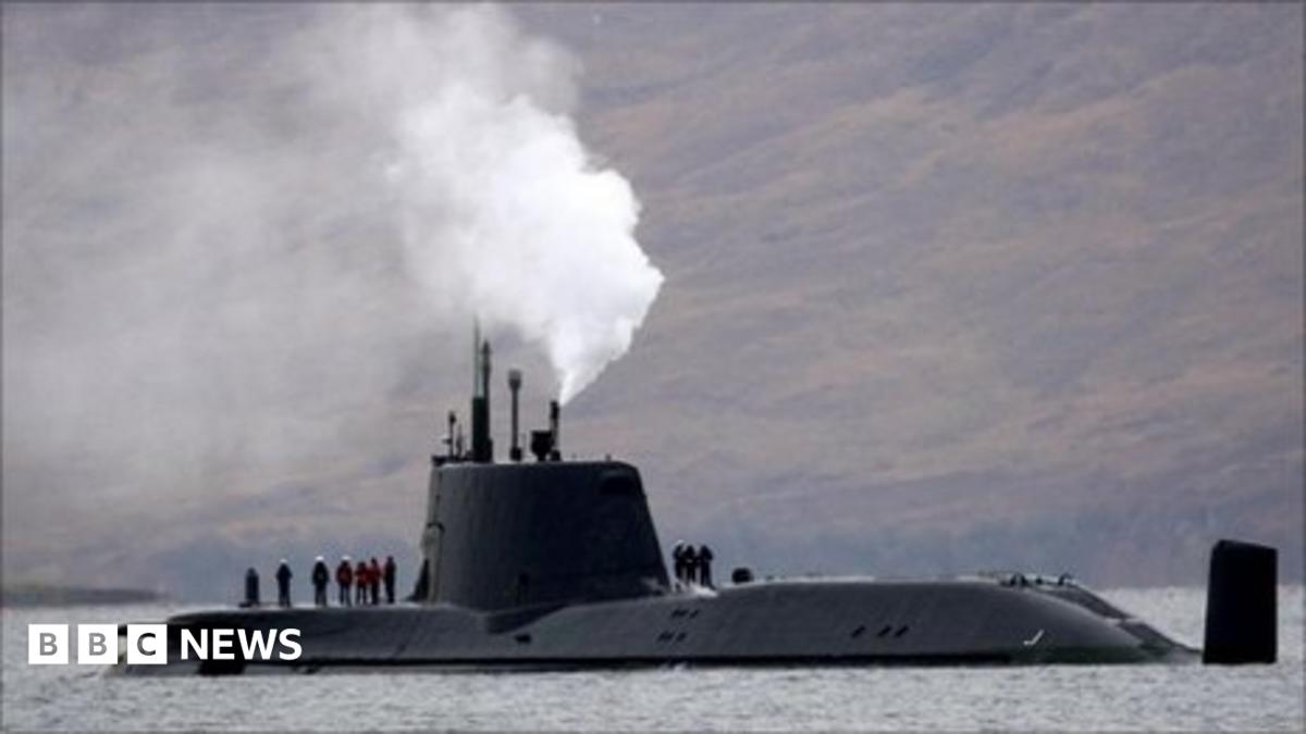 Navy officer tweets on HMS Astute grounding 'charges' - BBC News