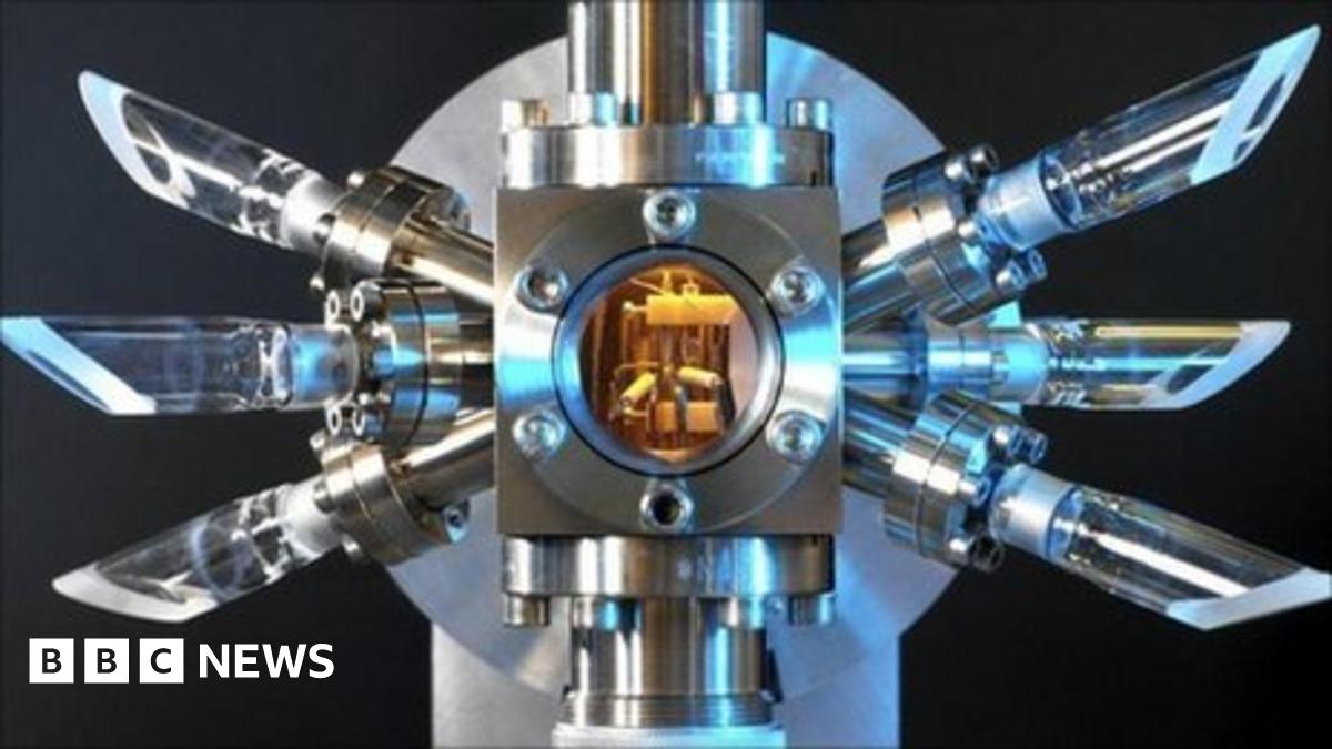 UK's atomic clock 'is world's most accurate' - BBC News