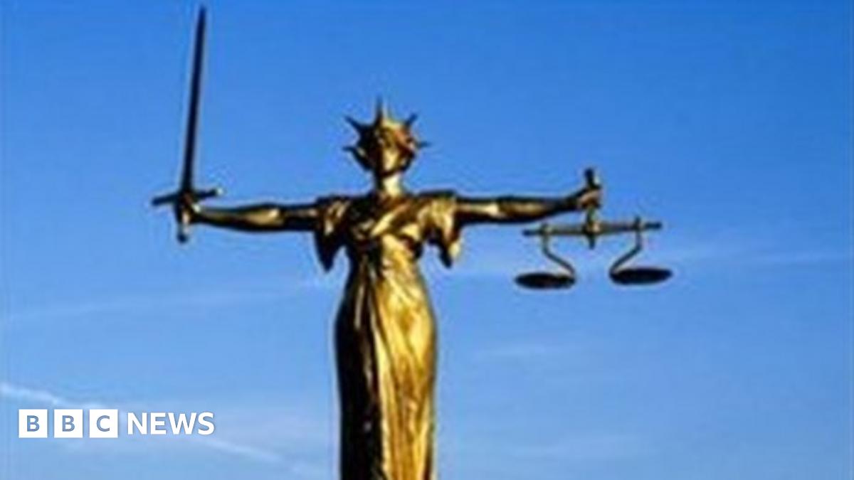 Child rapist Roger Gleaves in 'slopping out' court case - BBC News