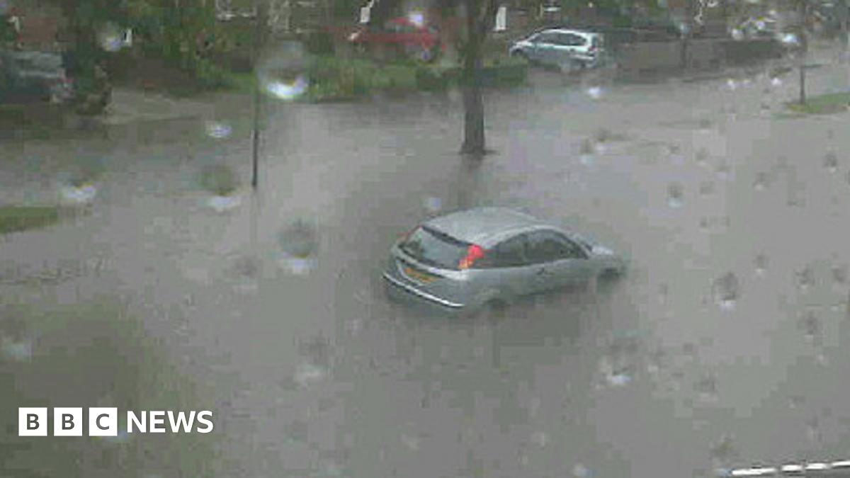 Flash flooding hits Port Talbot, Neath and Baglan - BBC News