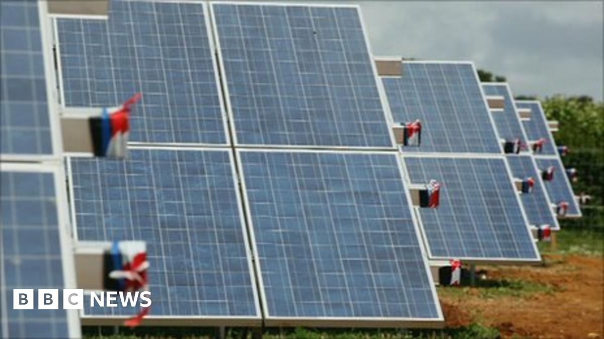 Dorset solar farm 'will power 100 homes' - BBC News