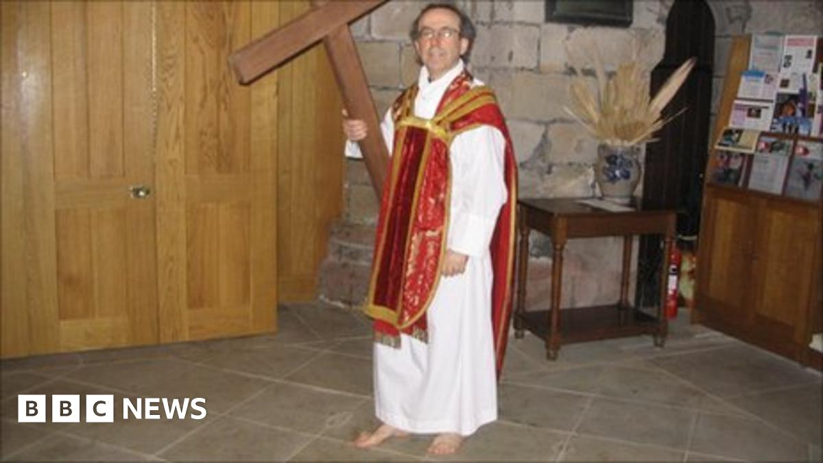 Barefoot priest's four year 'spiritual walk' - BBC News