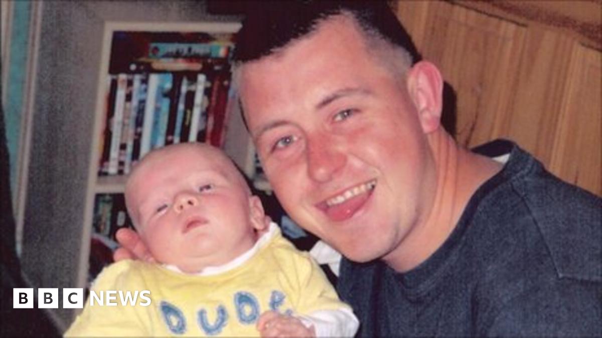 Malcolm Drake death: Compensation over Crohn's disease error - BBC News