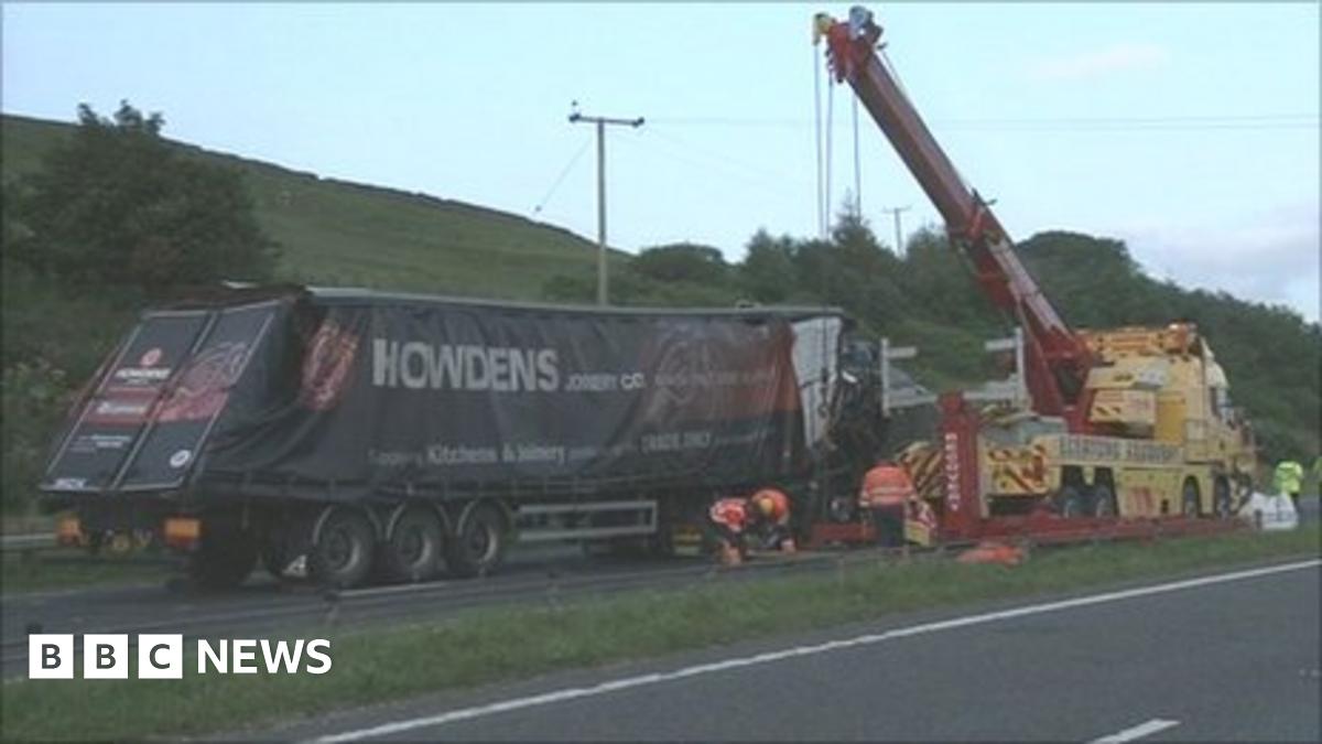 Two killed in Army ambulance crash on A66 in Cumbria - BBC News