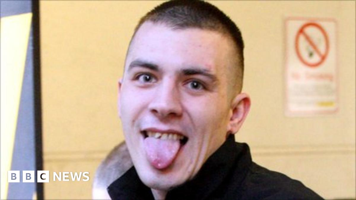 Life sentence for Aberdeen race attack man Keith Porter - BBC News