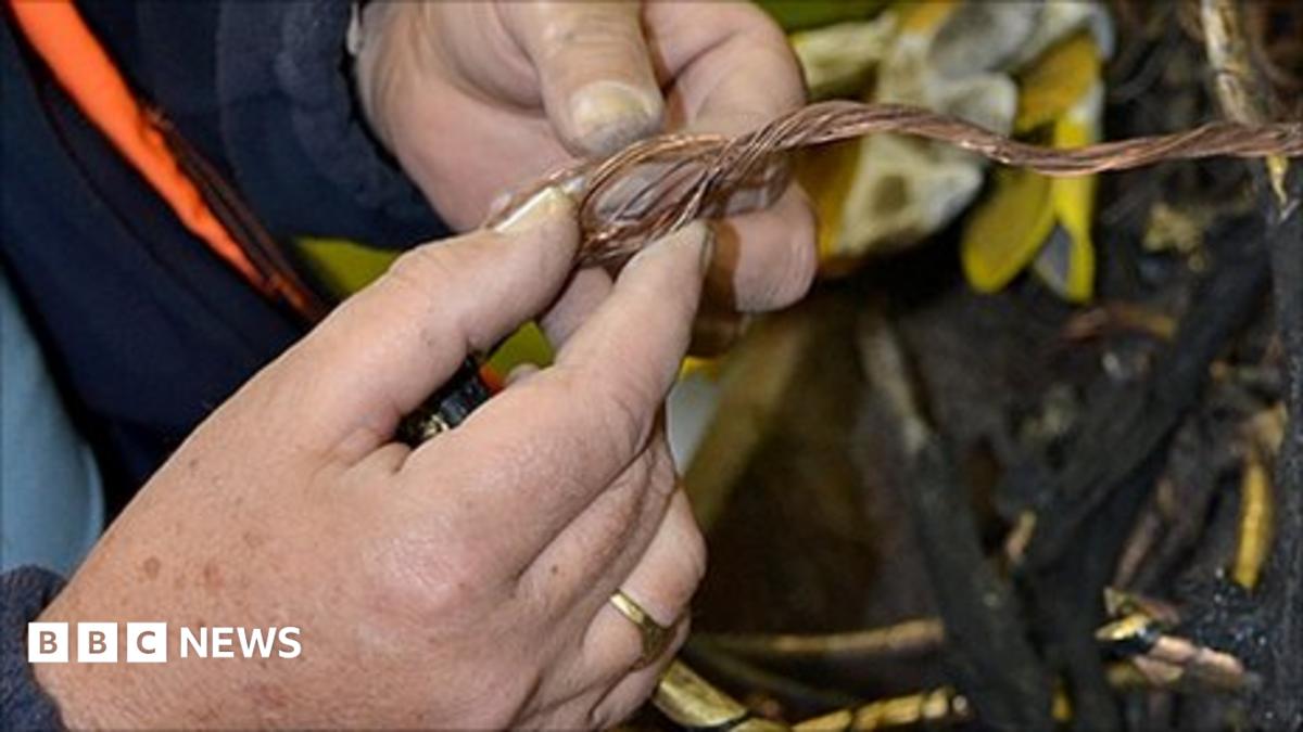 Copper cabling worth £2,000 seized in Lancashire - BBC News