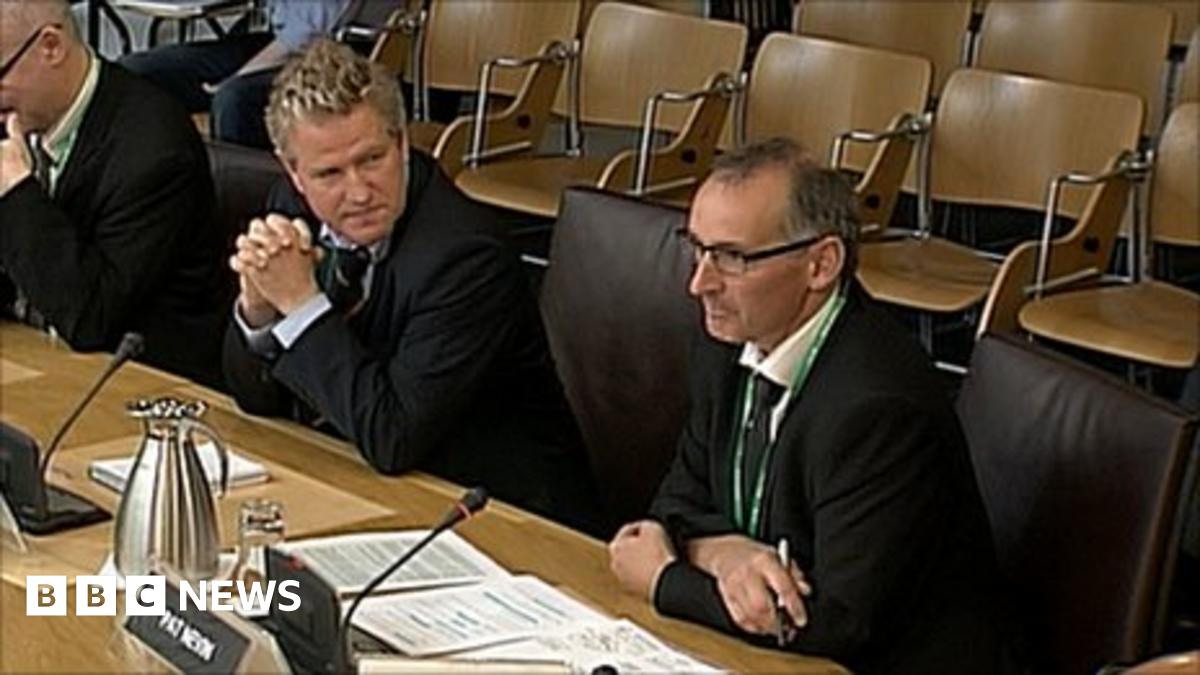 Pat Nevin and Graham Spiers back hate crime bill - BBC News