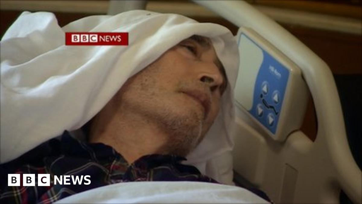 Megrahi 'very sick', says his son - BBC News