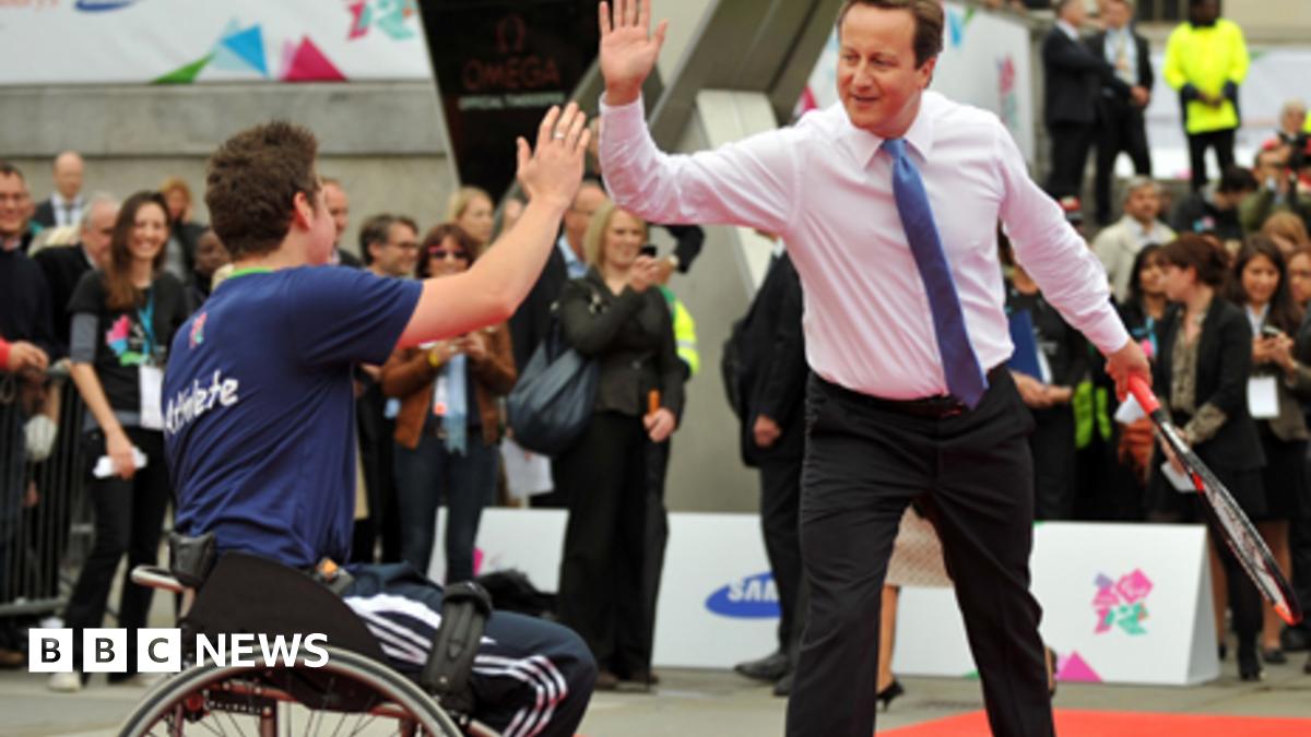 London 2012: David Cameron visits Paralympic Day - BBC News