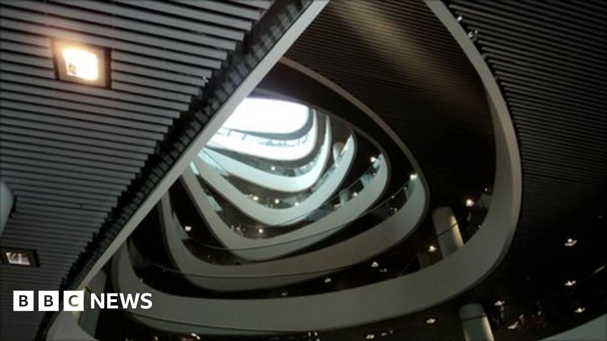 New £57m University of Aberdeen library opens - BBC News