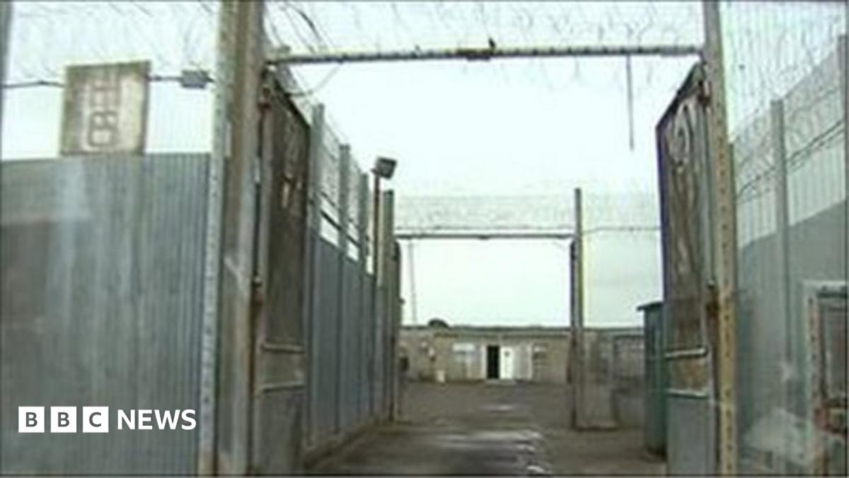 Inside the Maze prison - the first public tours - BBC News