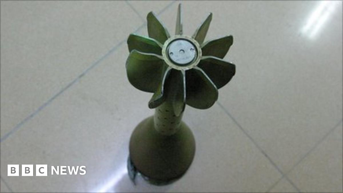 Cluster bombs: Lebanon conference aims for eradication - BBC News