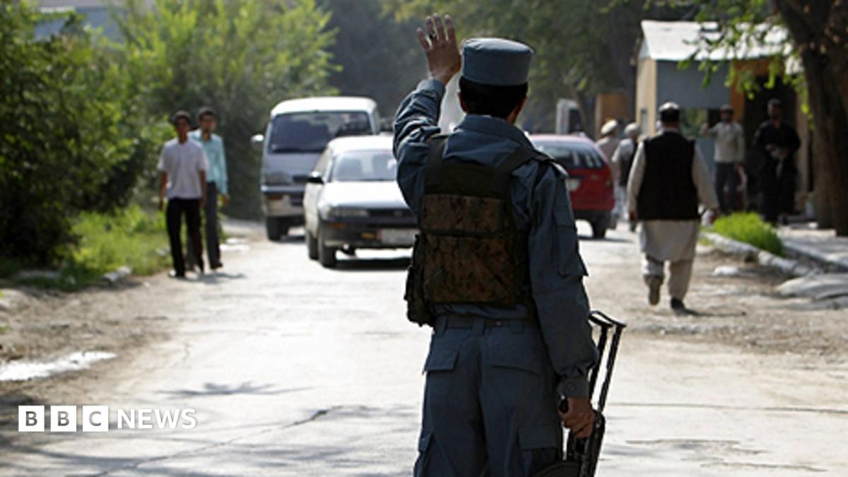 Kabul gunfight: Eyewitness accounts - BBC News