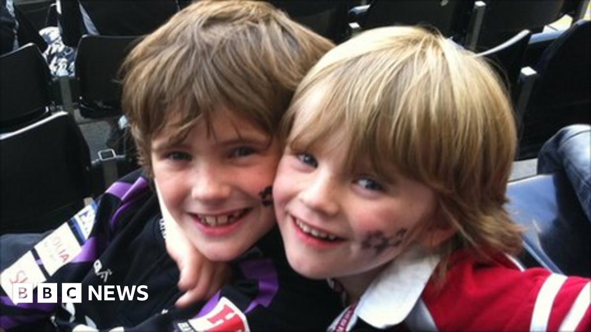 'Tragedy' of Swansea Valley driveway death of boy, 5 - BBC News