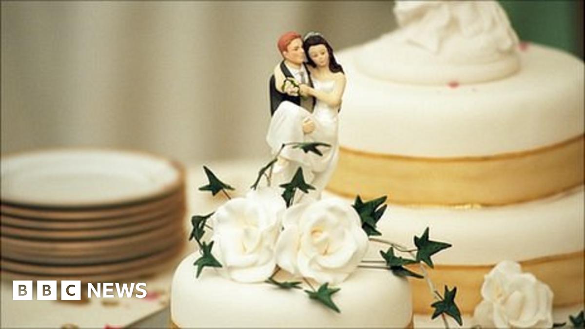 Sark government to look at relaxing marriage laws - BBC News