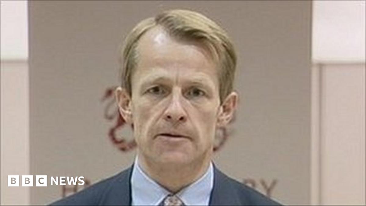 Ex-minister David Laws says coalition will not end early - BBC News