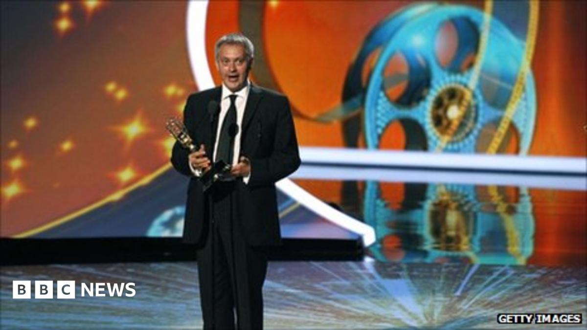 Downton Abbey director Brian Percival in Emmy win - BBC News