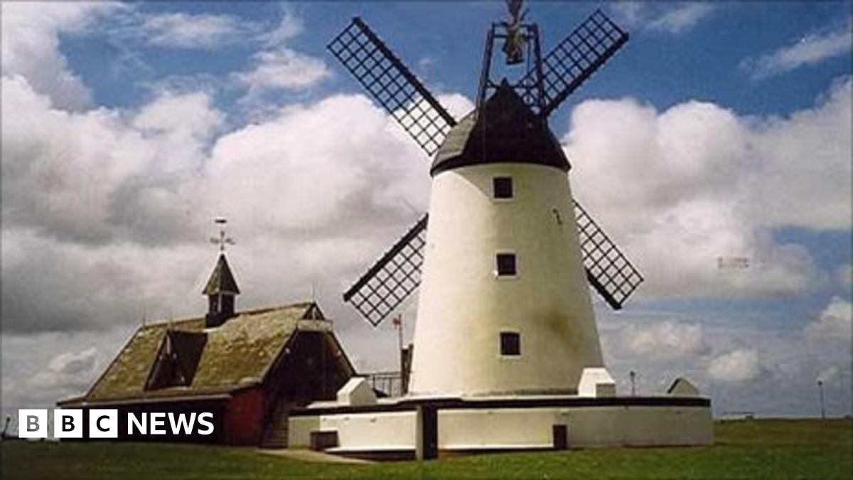 Plan to make Lytham windmill into a working museum - BBC News