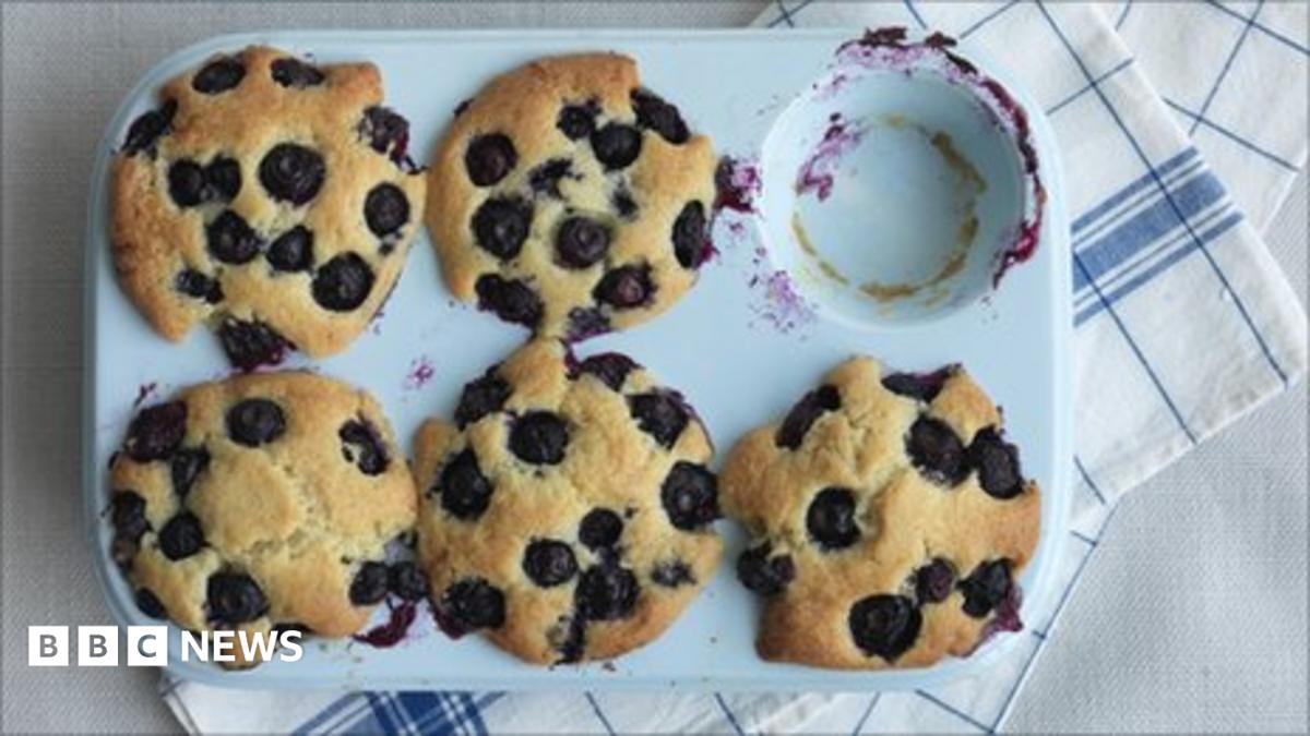 How to make a $16 muffin - BBC News
