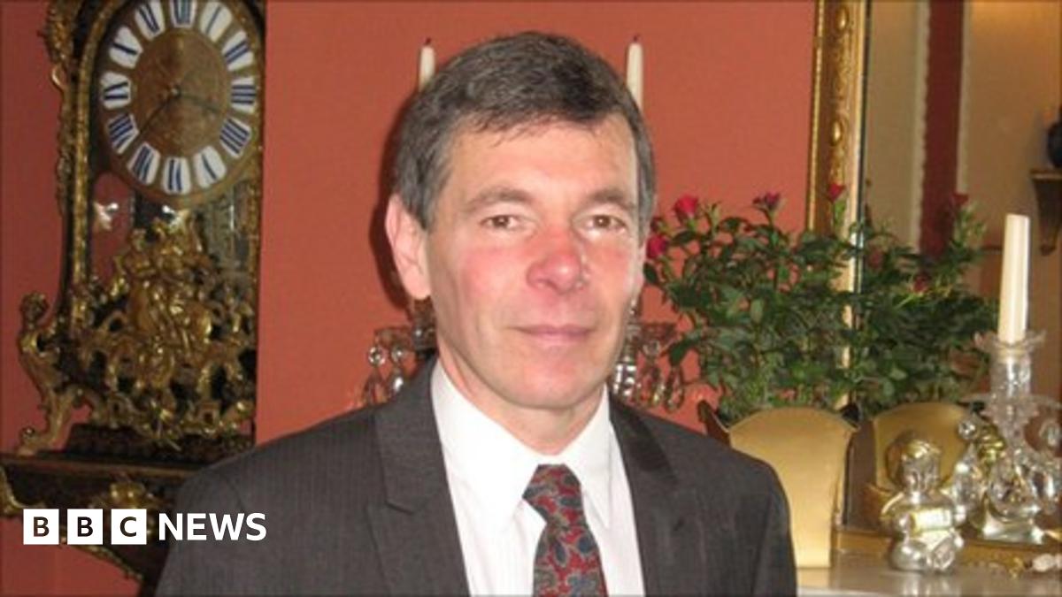 Tribute to Hampshire A3 crash motorcyclist - BBC News