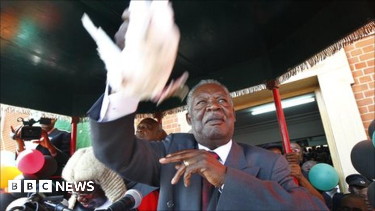 Zambia election: Michael Sata takes presidential oath - BBC News