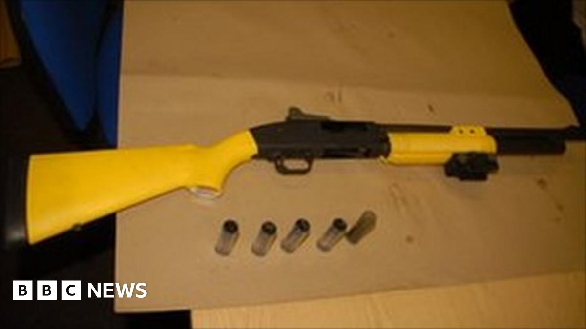 IPCC probe clears Raoul Moat Taser police of misconduct - BBC News