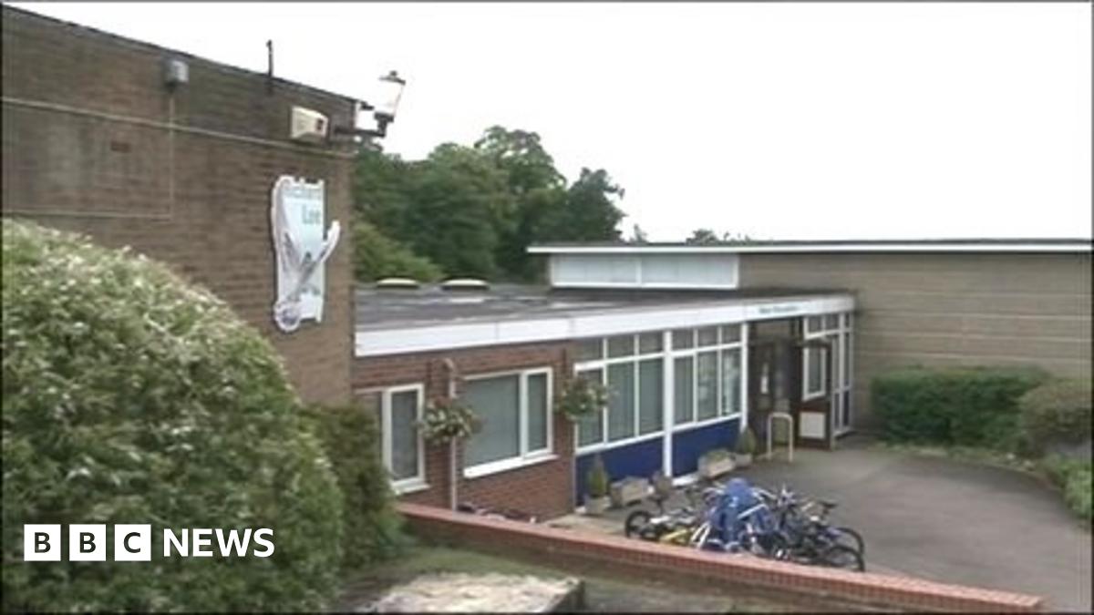 Coventry's 'worst' schools bid for rebuilding funds - BBC News