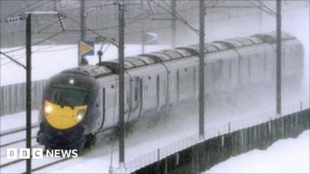 Glowstick plan for stranded Southeastern trains - BBC News