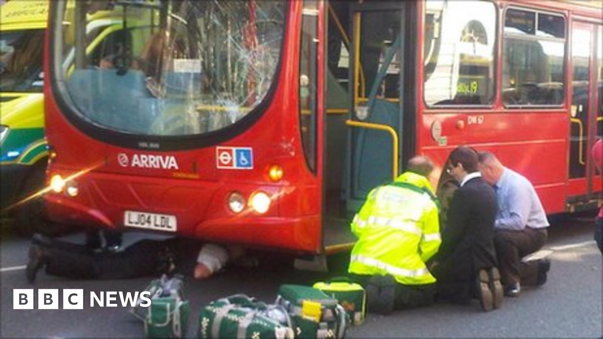 Man hit by double decker bus in Holborn, central London - BBC News