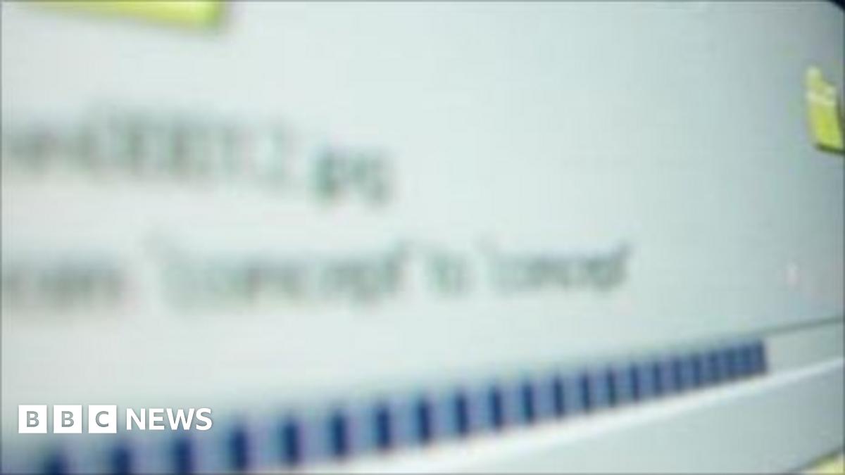 Report reveals drop between peak and off-peak surfing - BBC News