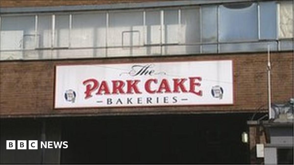 Park Cake Bakeries staff plan strike ballots - BBC News