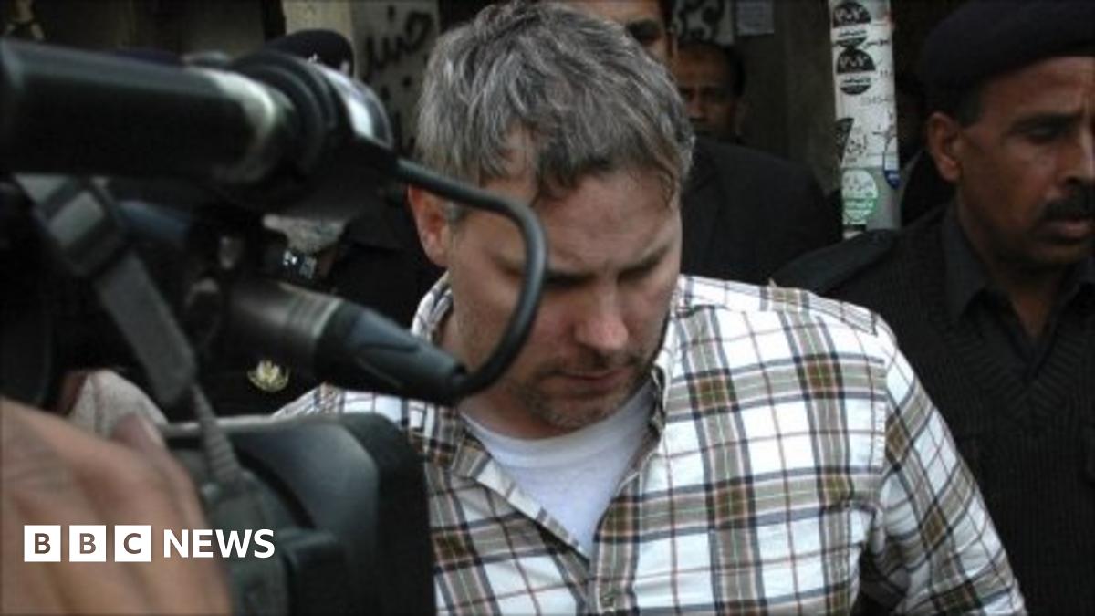Pakistan-row CIA man Raymond Davis arrested over fight - BBC News