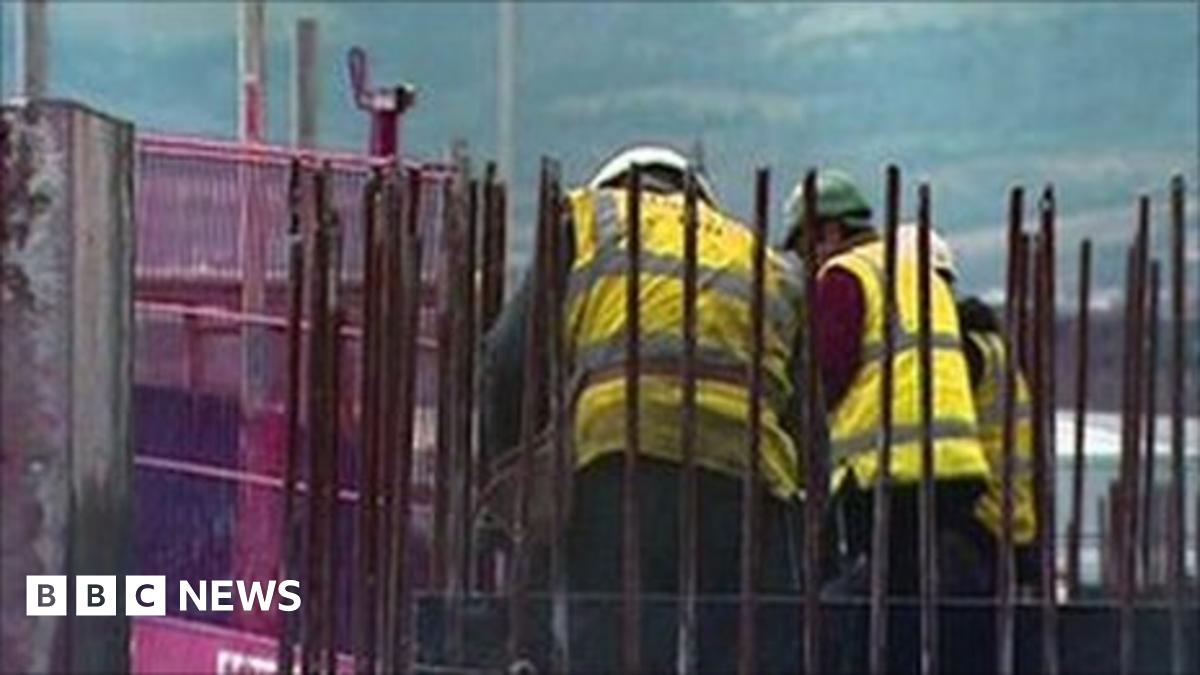 Civil engineering firm Northstone (NI) reports drop in profits - BBC News
